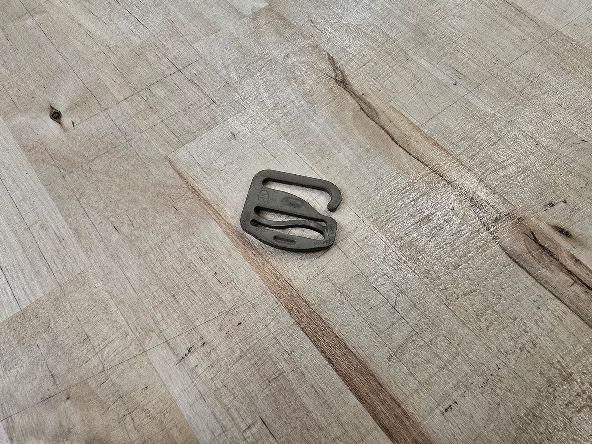 1" inch G Hook in Coyote Brown – A&A Tactical